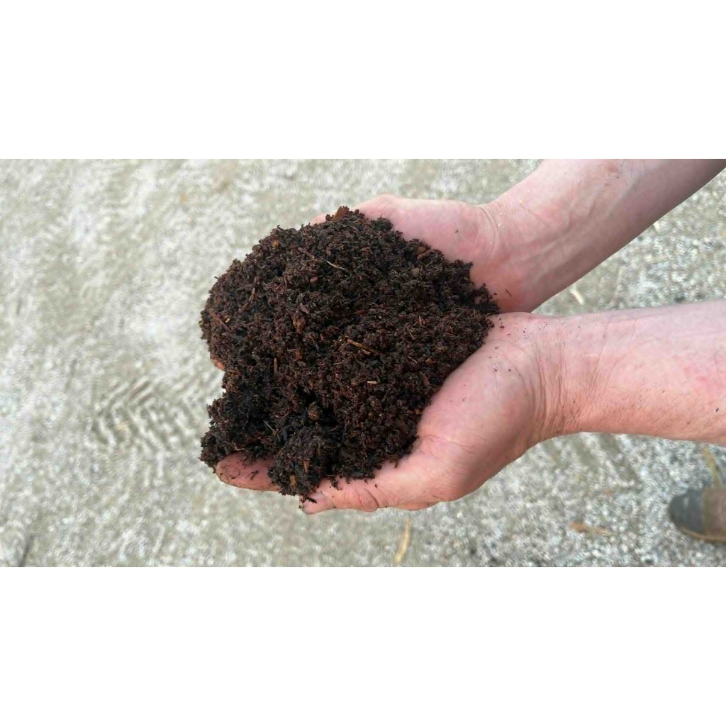 Dry Chicken Manure – 60L – Garden in a Bag
